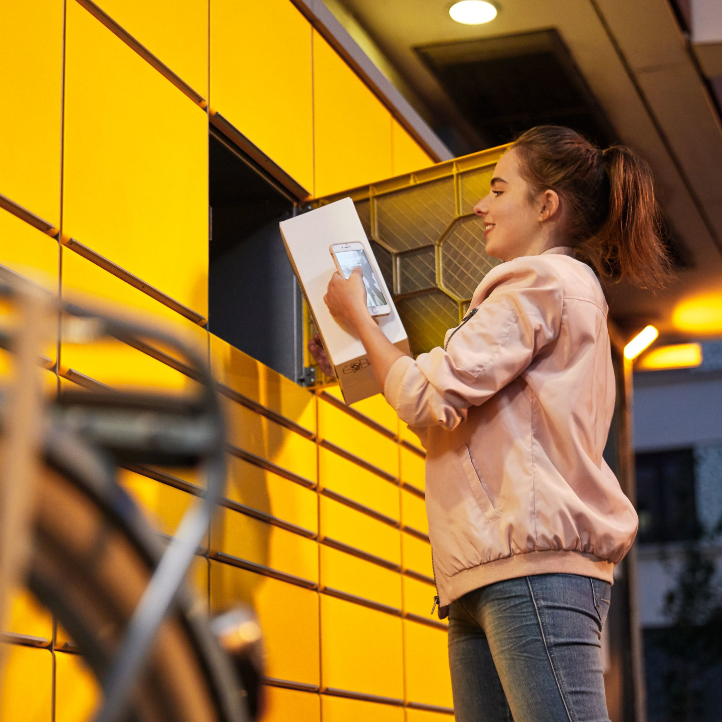 Returns and Reverse Logistics Solutions - DHL - United Kingdom