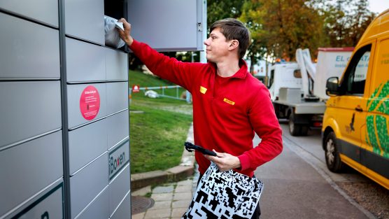 Meet a peak-season driver for DHL Freight - Delivered - Global