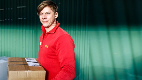Meet a peak-season driver for DHL Freight - Delivered - Global