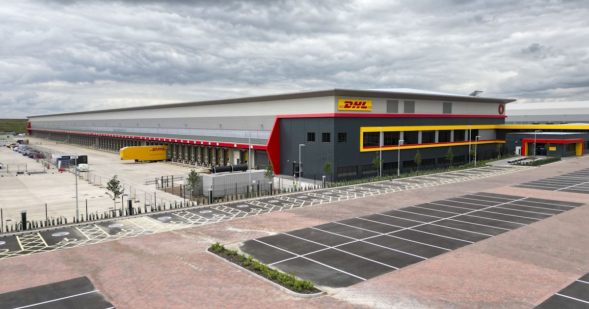 Inside DHL’s new e-comm hub in the UK - Delivered - Global