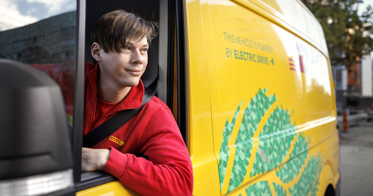 Meet a peak-season driver for DHL Freight - Delivered - Global
