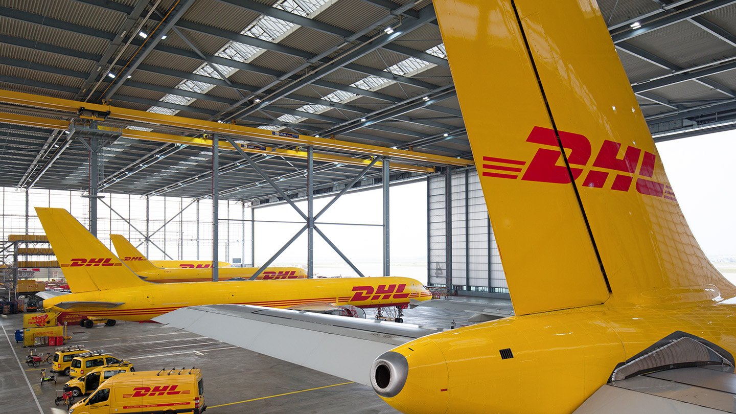 DHL Express - Fast. Door-to-Door. Courier Delivered - United States of ...