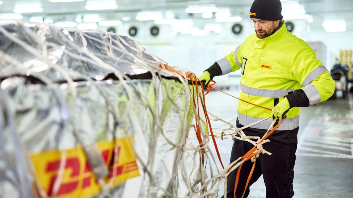 DHL Express Announces Annual Price Adjustments for 2024 in Czech ...