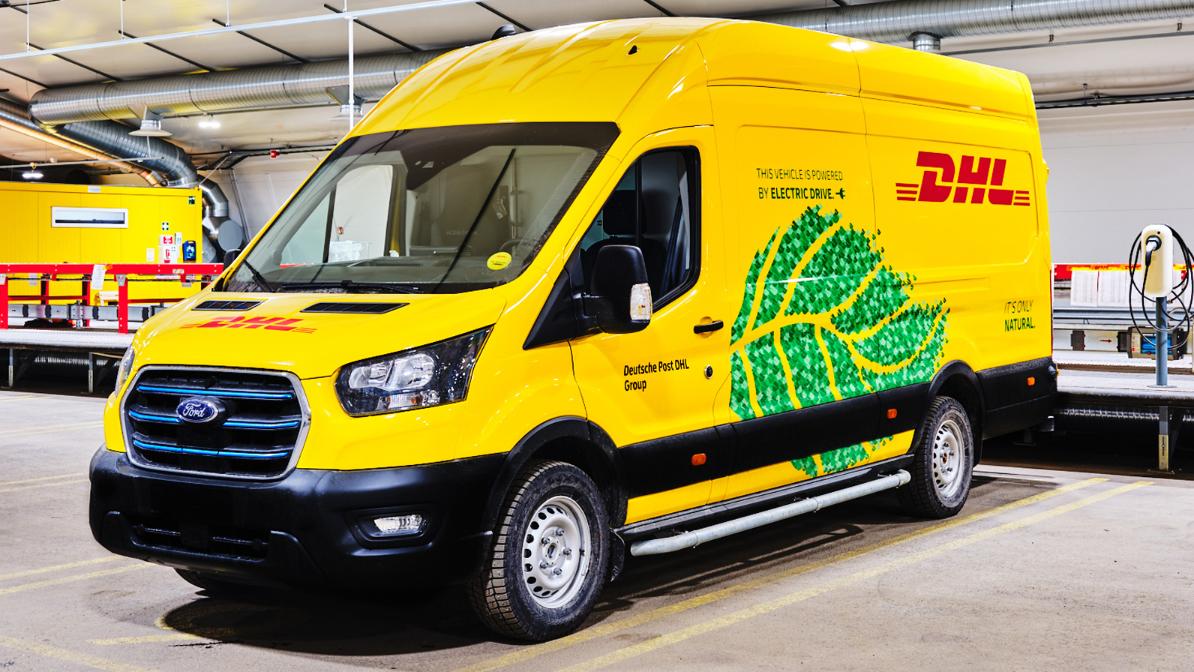 DHL Expressin sähköautokanta laajenee - DHL - Suomi