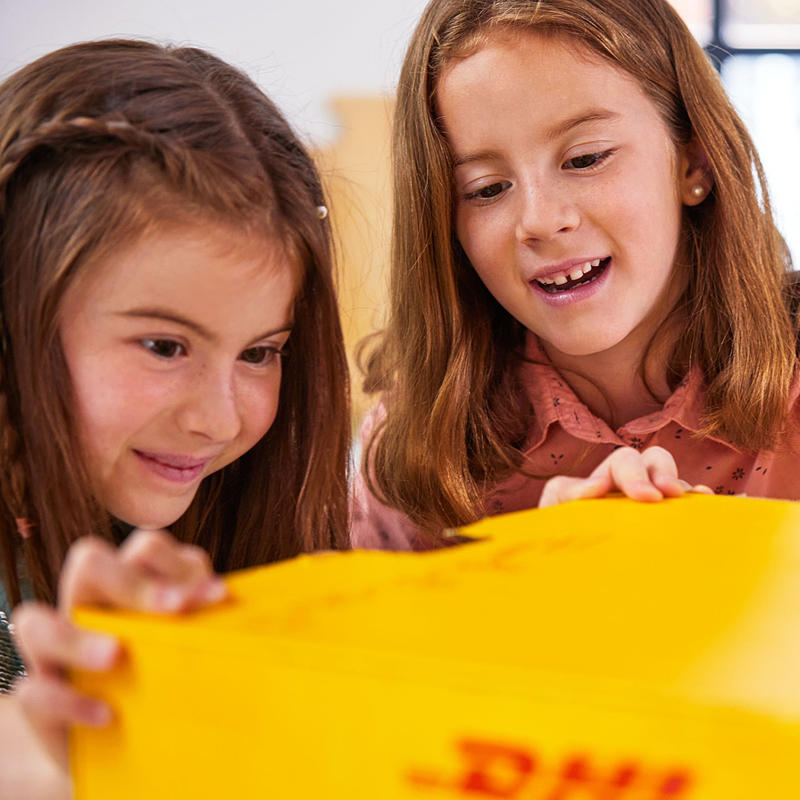 DHL Express France prend les rênes de Noël : des capacités records pour ...