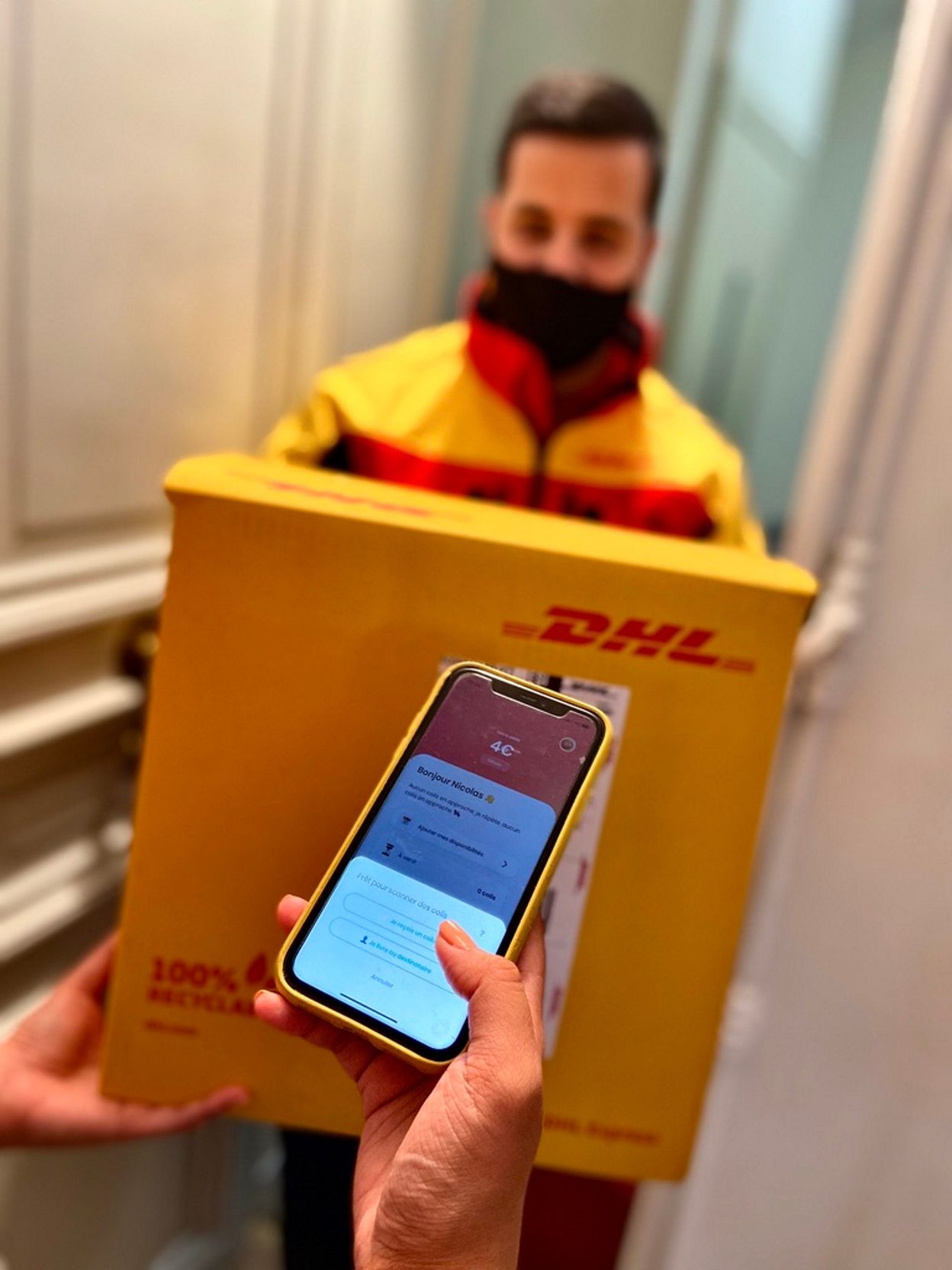 DHL Express met le paquet pour livrer les cadeaux de Noël ! - DHL - France