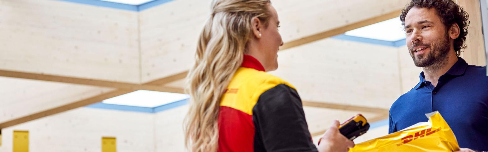 Reliable Parcel Delivery Company | DHL eCommerce | United Kingdom