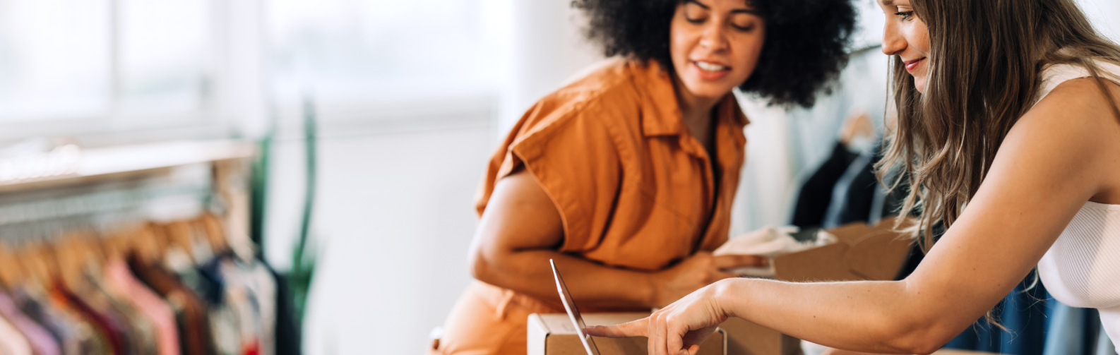 International Parcel Delivery - DHL eCommerce - United Kingdom