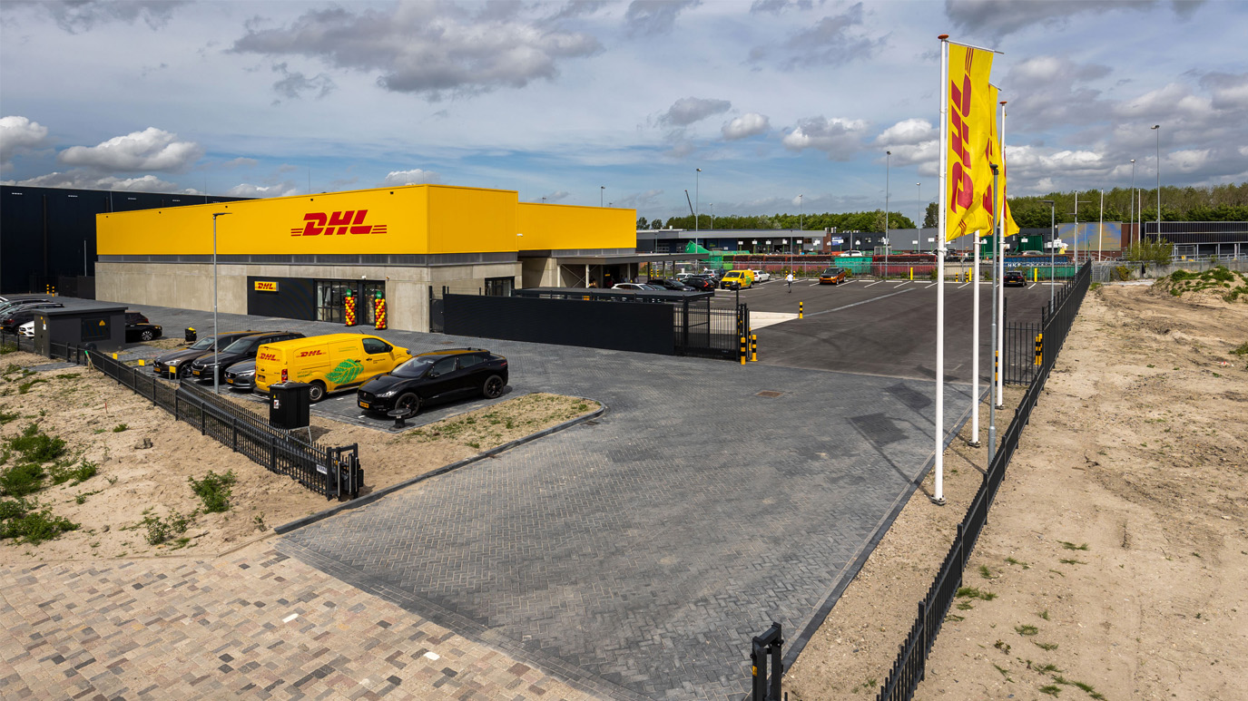 DHL Parcel opent klimaatneutrale CityHubs voor last mile - DHL - Nederland