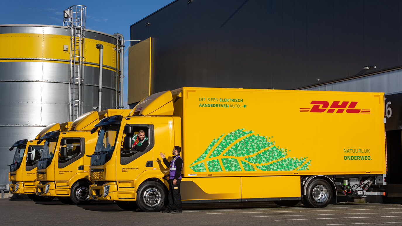 Na bestelauto’s nu ook vrachtwagens bij DHL elektrisch - DHL - Nederland