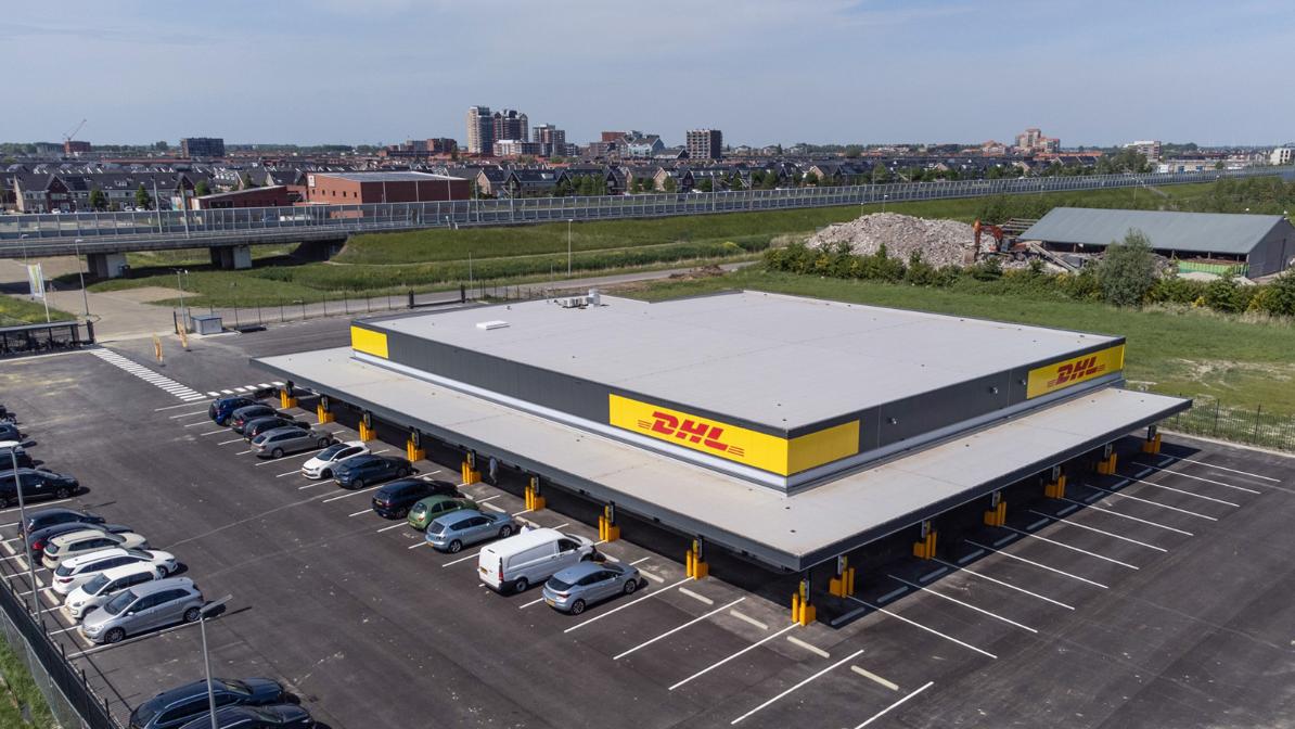 DHL Parcel opent klimaatneutrale CityHubs voor last mile - DHL - Nederland
