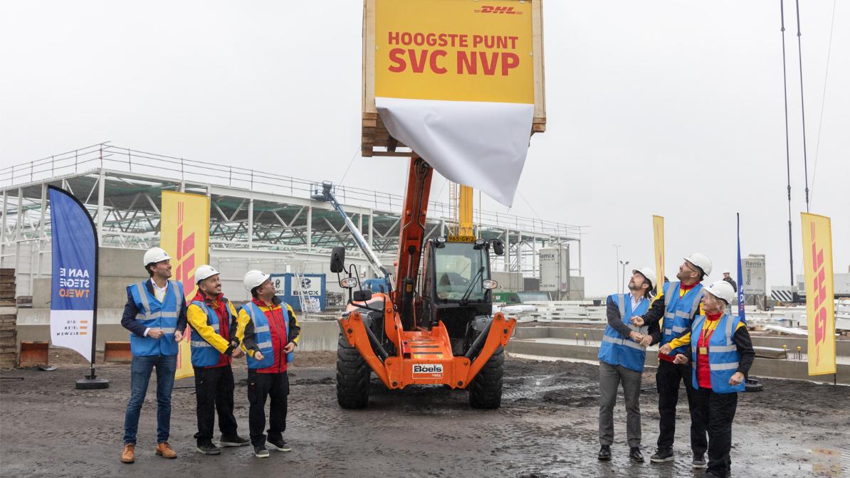 Hoogste punt nieuwbouw Service Center voor expreszendingen in regio ...