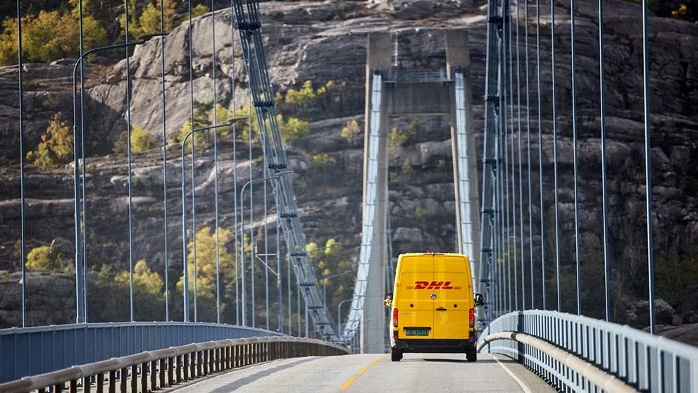 Courier pickup | DHL Ireland