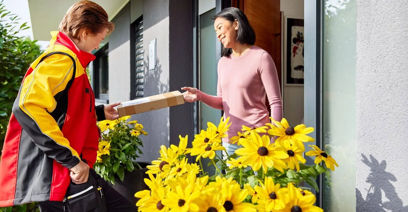 All You Need to Know About Sending Package to the UK | DHL Express Hong ...