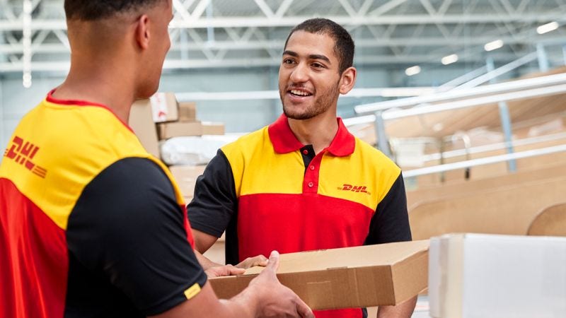 How to pack electronic goods securely for overseas shipping | DHL Vietnam