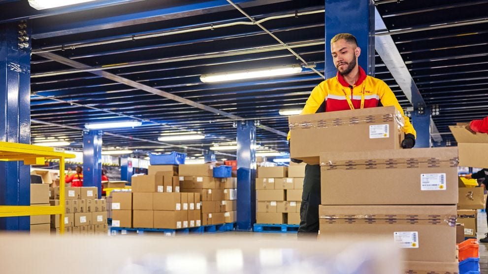 A Guide to Shipping From the USA to India - DHL Express IN
