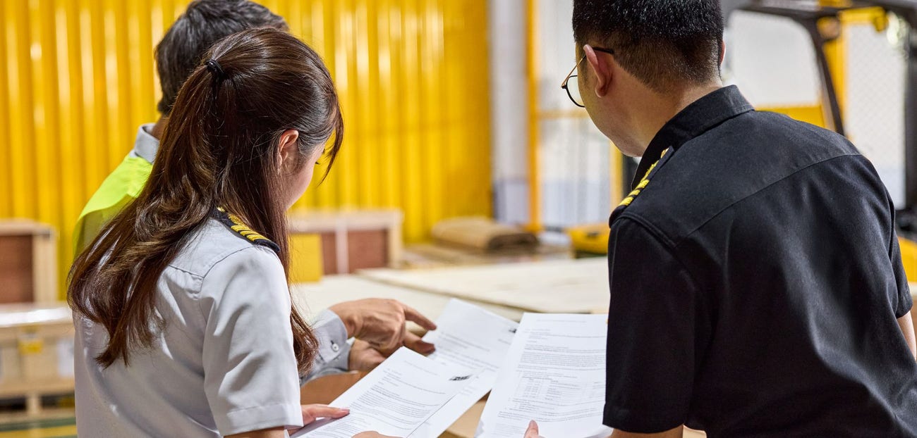 Come importare merci in Italia | DHL IT