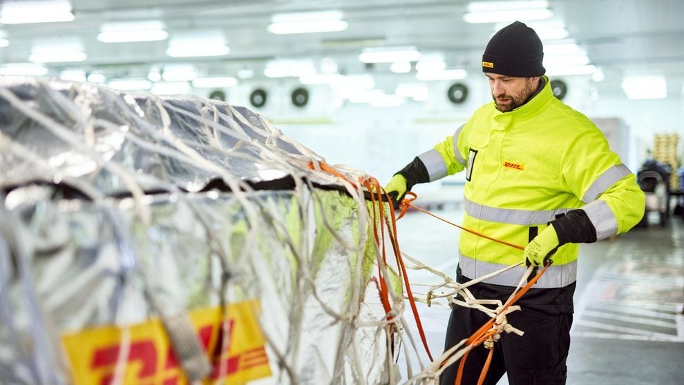 Streamline logistics processes with DHL Express Australia | DHL Australia
