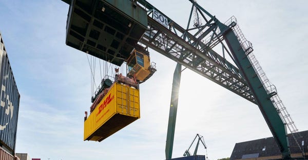 Heavy Shipment Service | DHL Express Singapore
