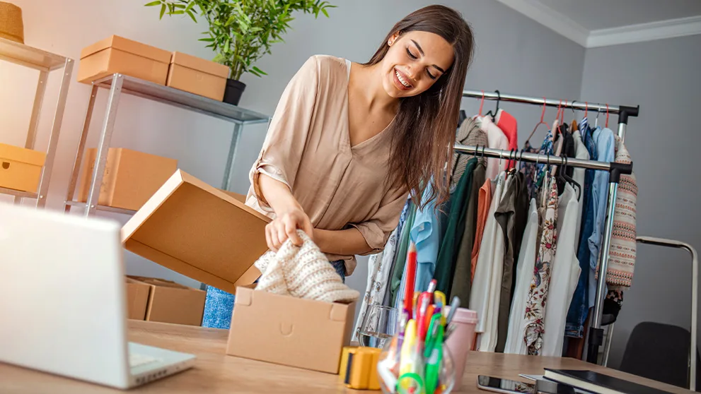 Shipping Clothing: How to Package Clothes for Shipping | DHL Global