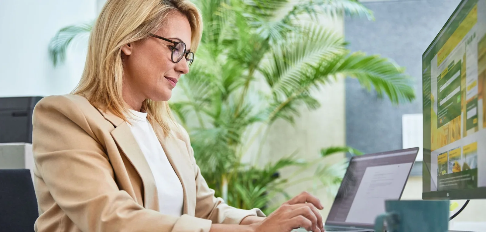 Simplify your invoice management with DHL MyBill | DHL Express Japan