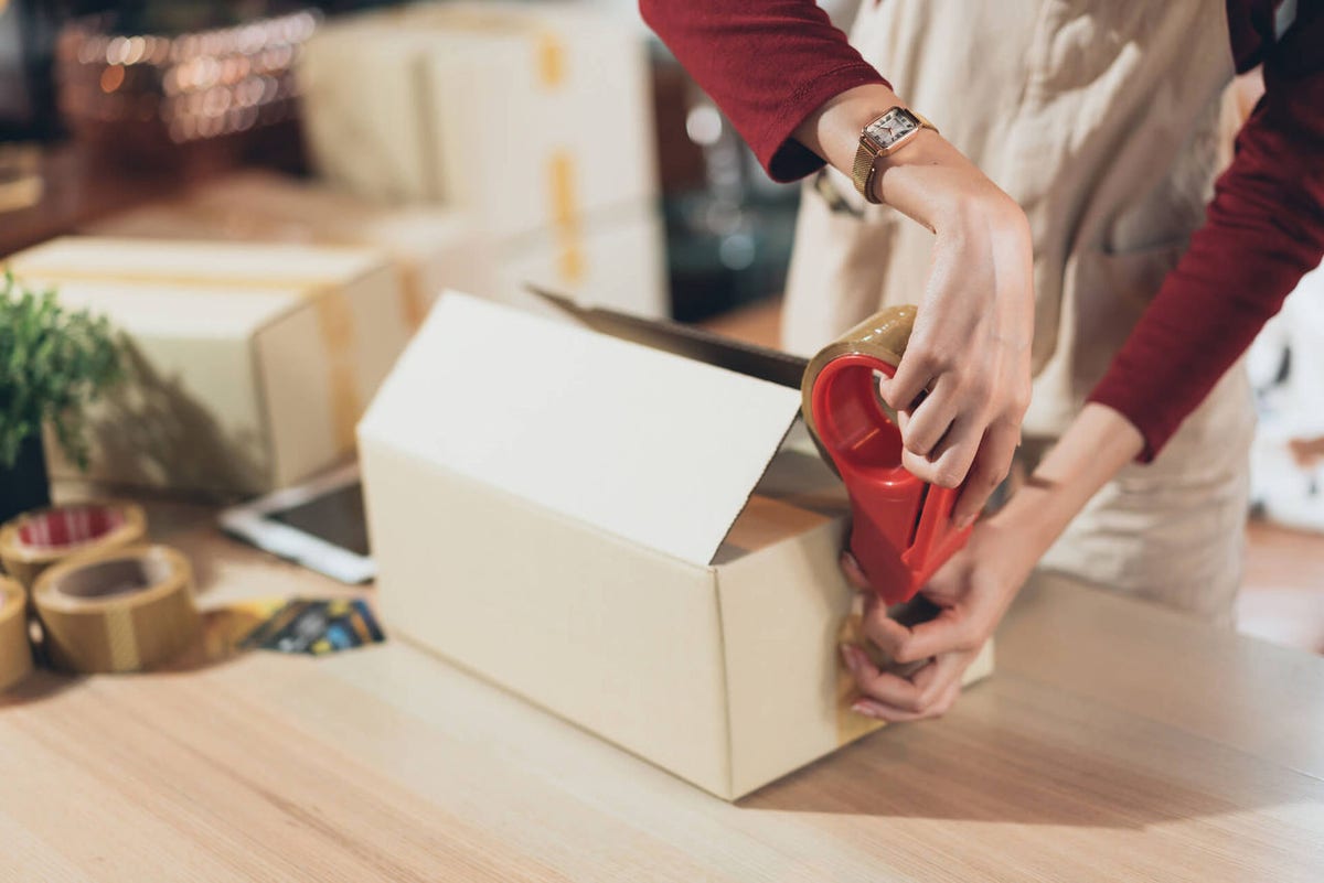 Como enviar uma encomenda em cinco passos | DHL Portugal
