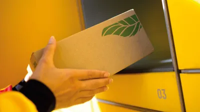 Optional services, Surcharges and Customs services | DHL Express Hong Kong