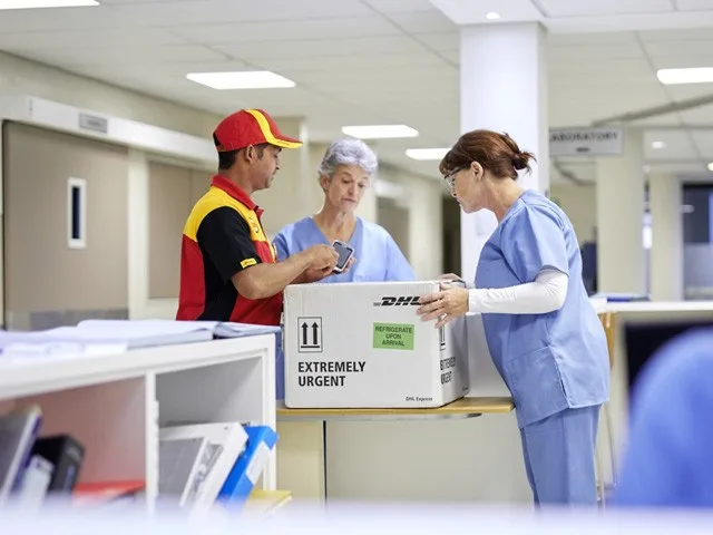 Express Domestic Shipping Service in Singapore | DHL Express Singapore