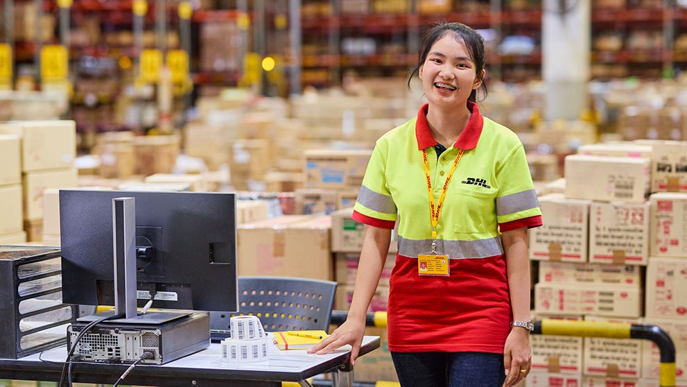 深入解析保稅倉，認識其運作流程、優勢與出口應用詳解 | DHL Express 香港