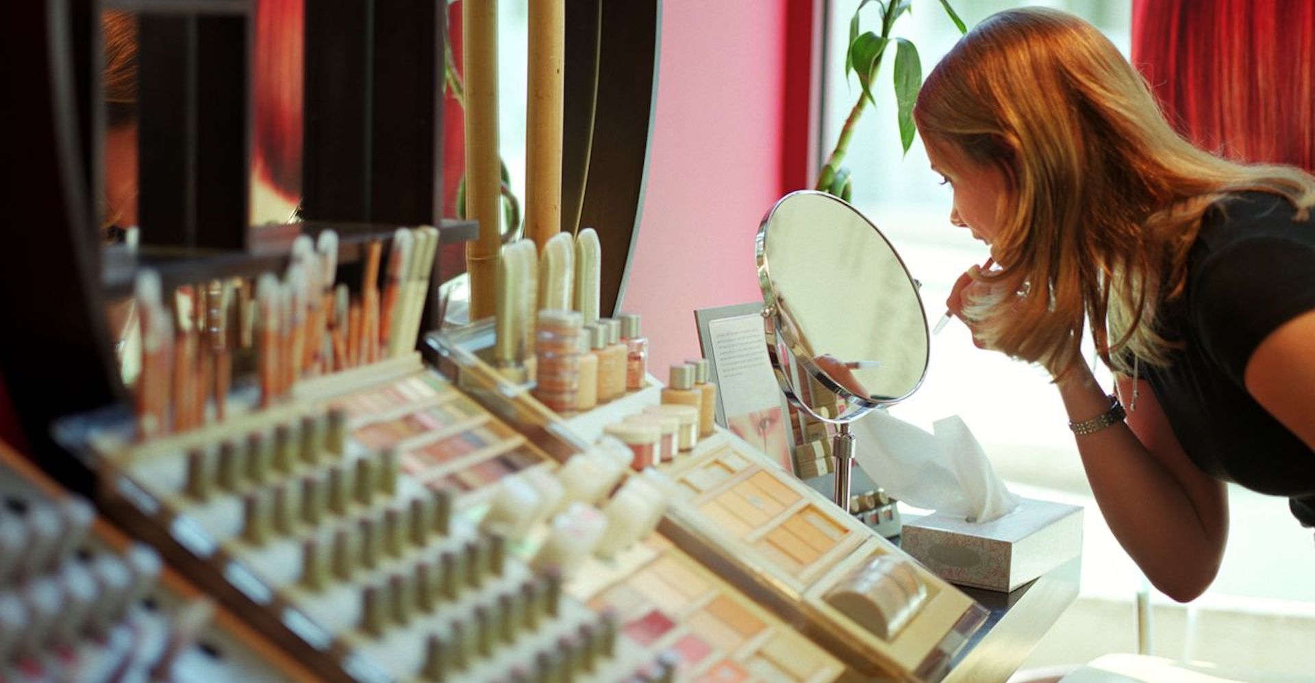 Benefits of brick-and-mortar stores in an increasingly e-commerce-focused world | DHL Australia