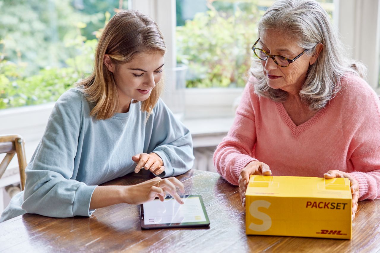 Why is e-commerce tracking important for your business? | DHL Australia