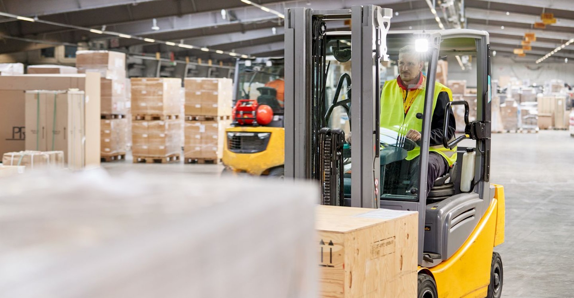 The Business Guide to Importing to Australia - DHL Express
