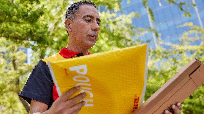 Ace E-Commerce In Cambodia With DHL Express - DHL Express KH