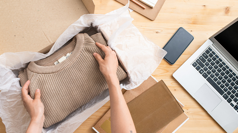Shipping Clothing: How to Package Clothes for Shipping