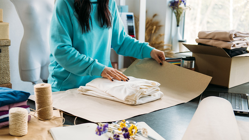 Shipping Clothing: How to Package Clothes for Shipping | DHL Global