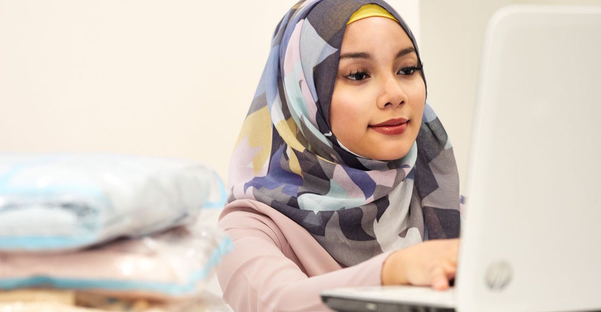 How to export from India to Dubai: trade policies & regulations | DHL India