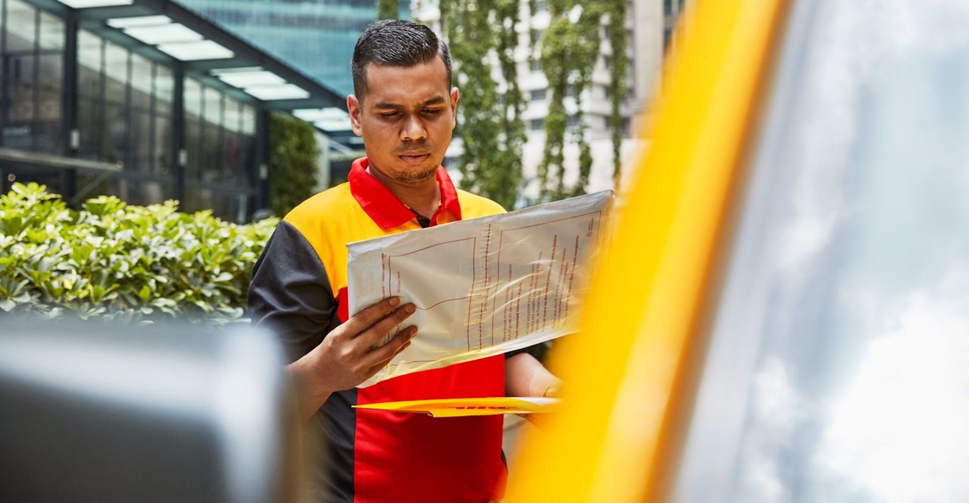 Everything you need to know about last mile delivery | DHL Discover Indonesia
