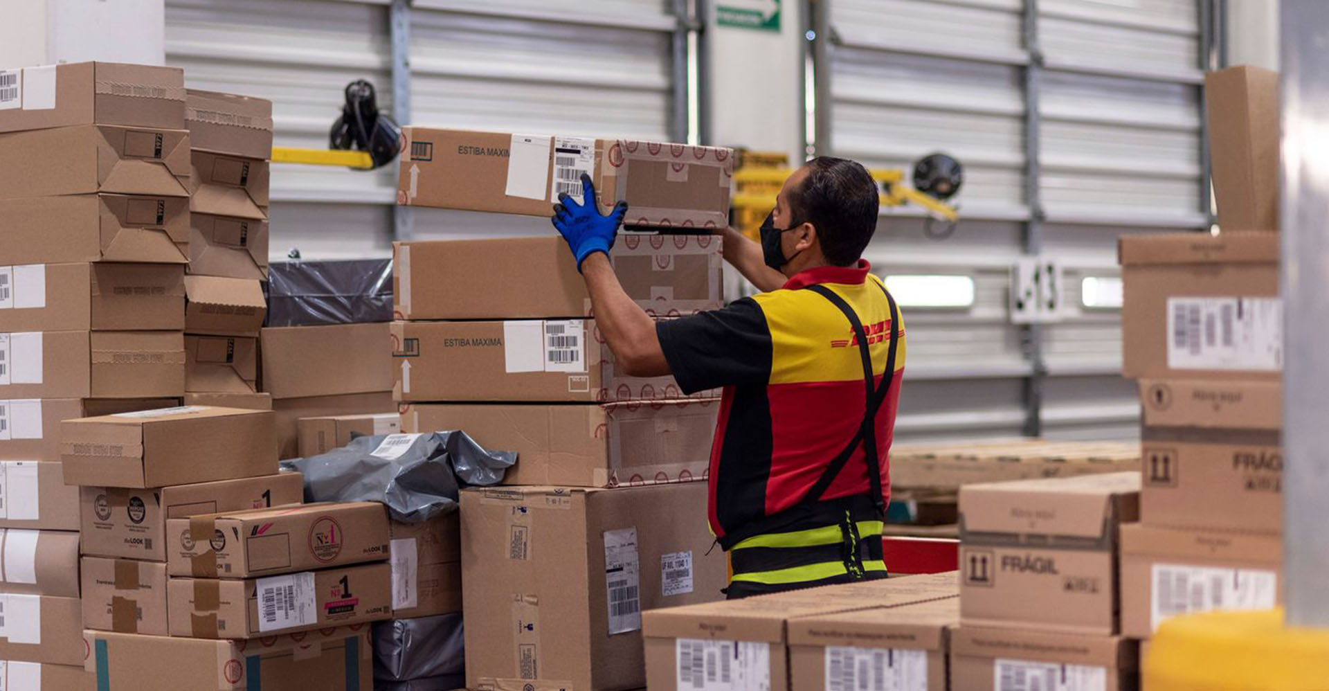 How to Speed Up Customs Clearance - DHL Express ID | DHL Discover Indonesia