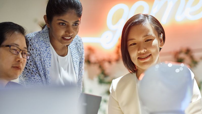 5 top e-commerce platforms in Indonesia to build your brand store