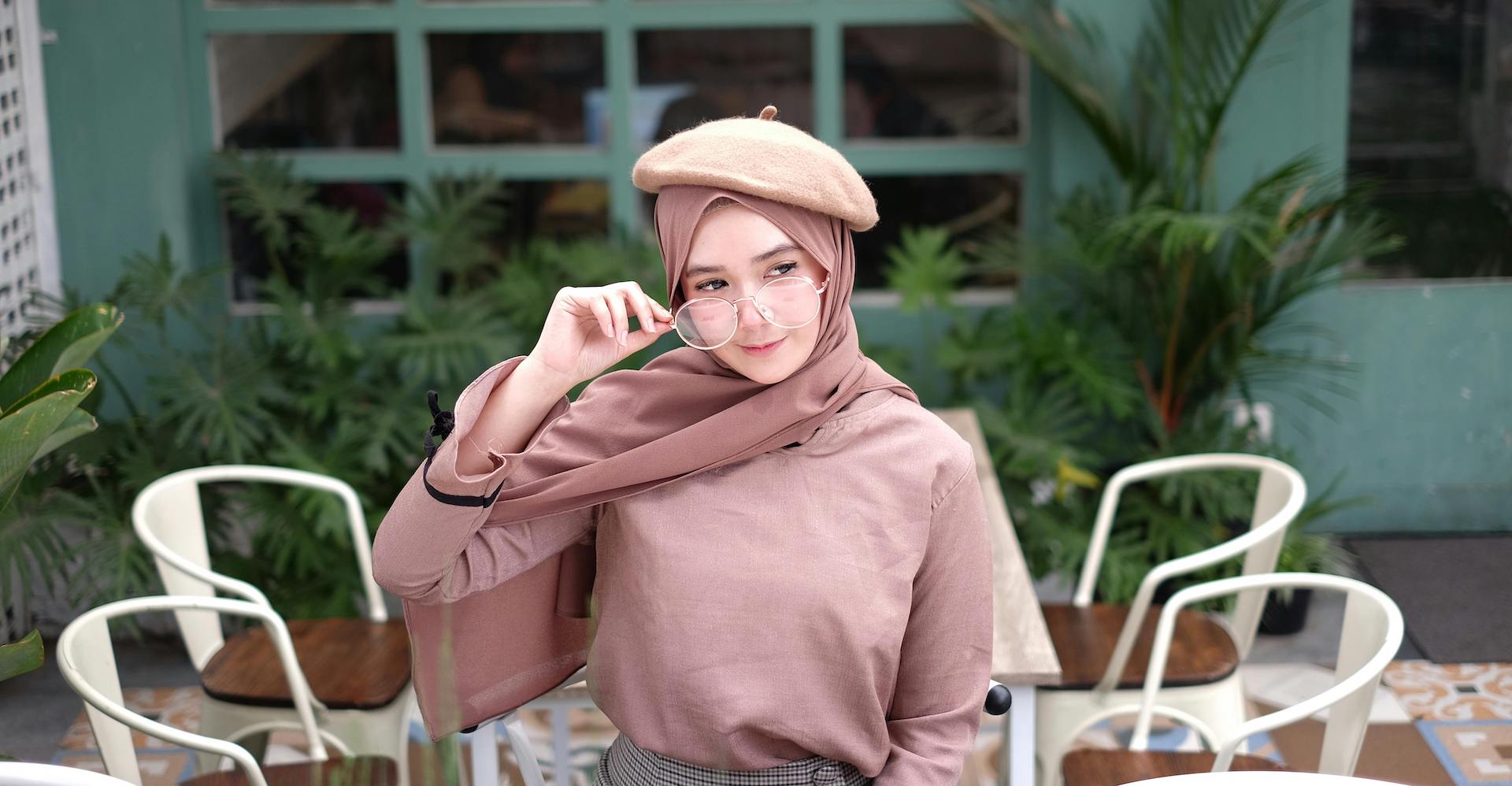 Upcoming modest fashion trends in 2024 | DHL Malaysia
