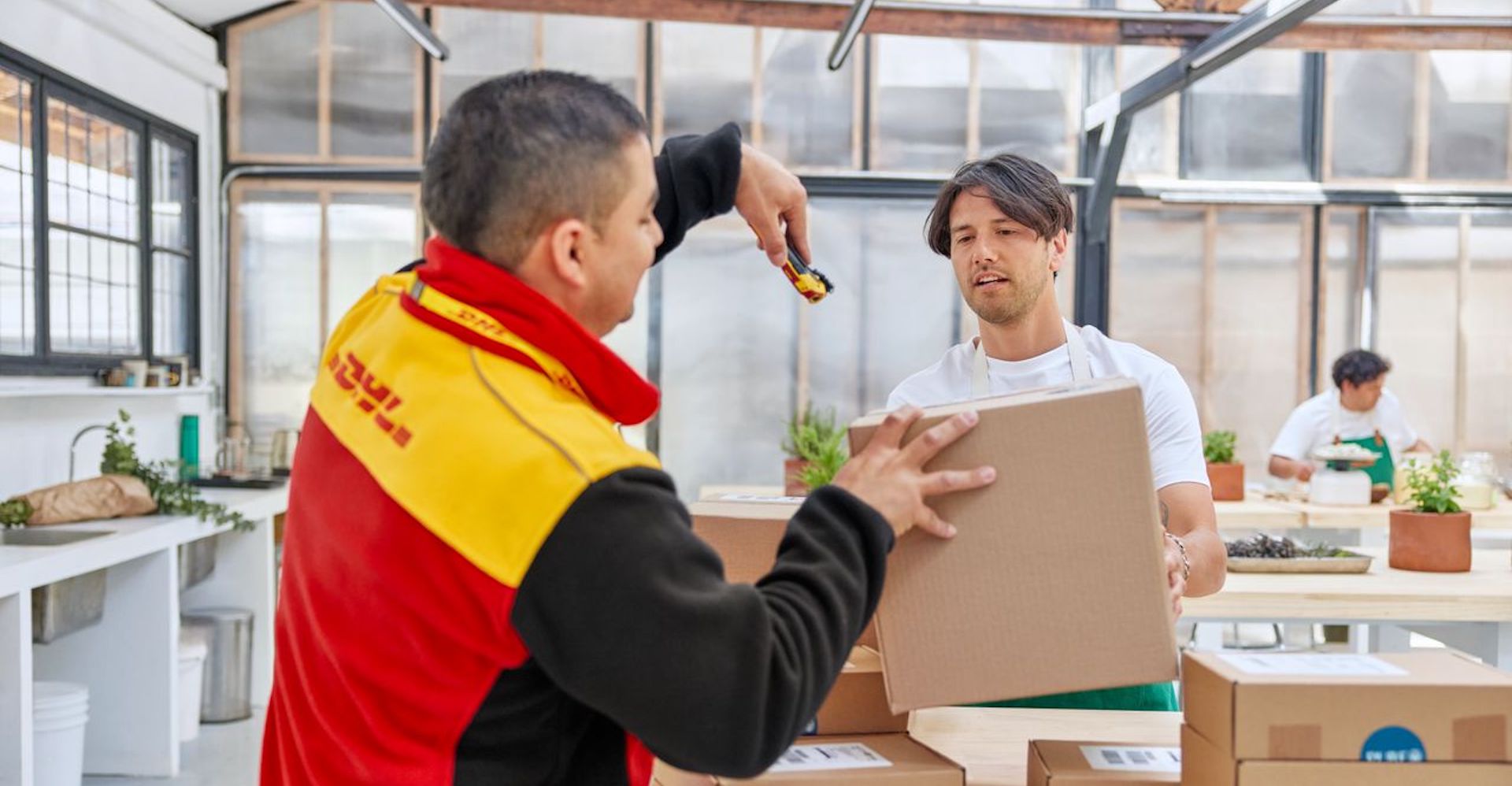 Guide to dropshipping: 6 benefits of supplier-managed shipping