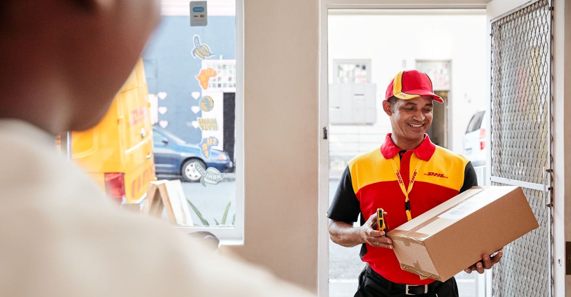 A guide to shipping from Pakistan to USA | DHL Pakistan