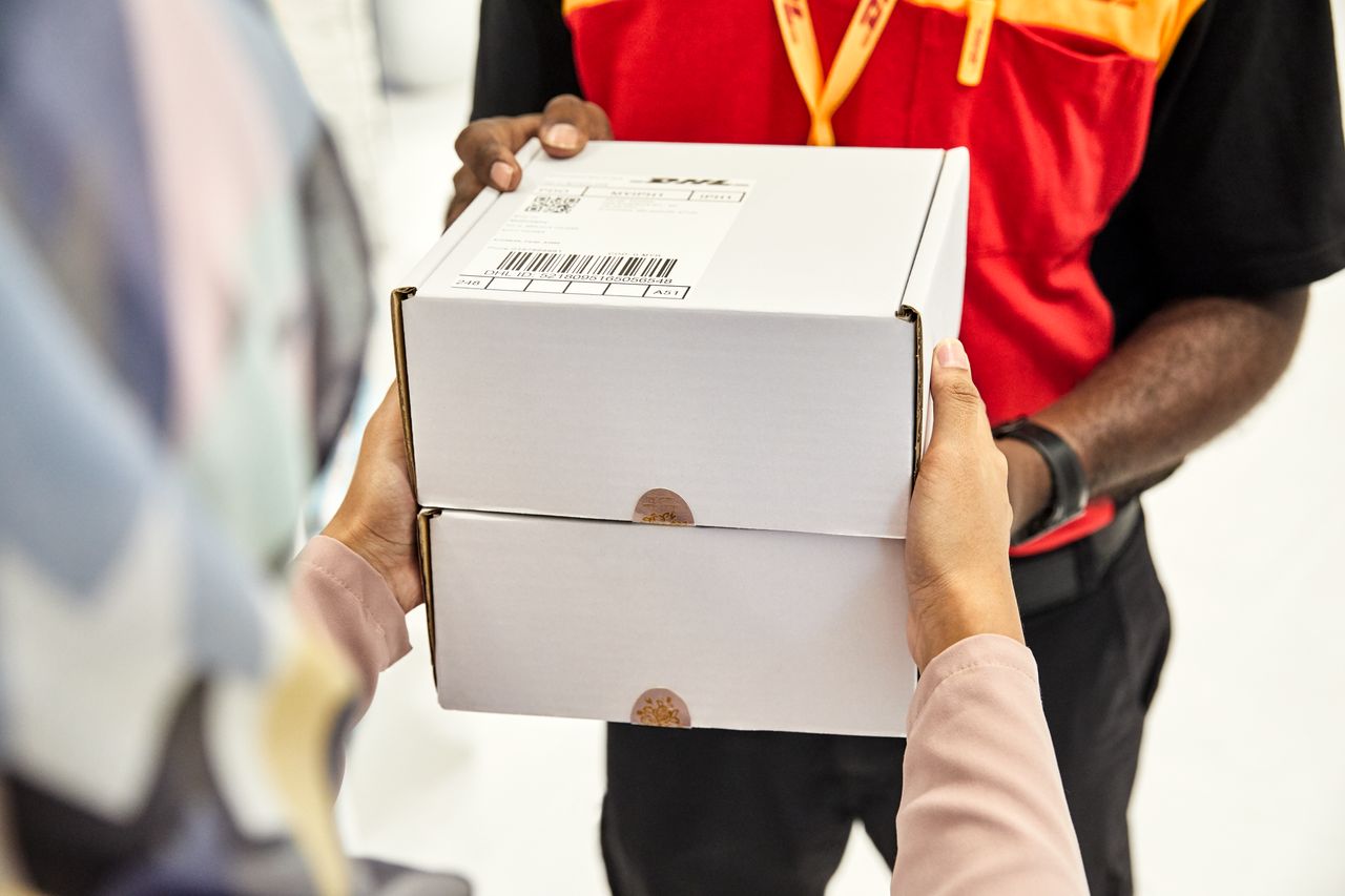 Understanding the Effectiveness of Influencer Marketing | DHL Pakistan