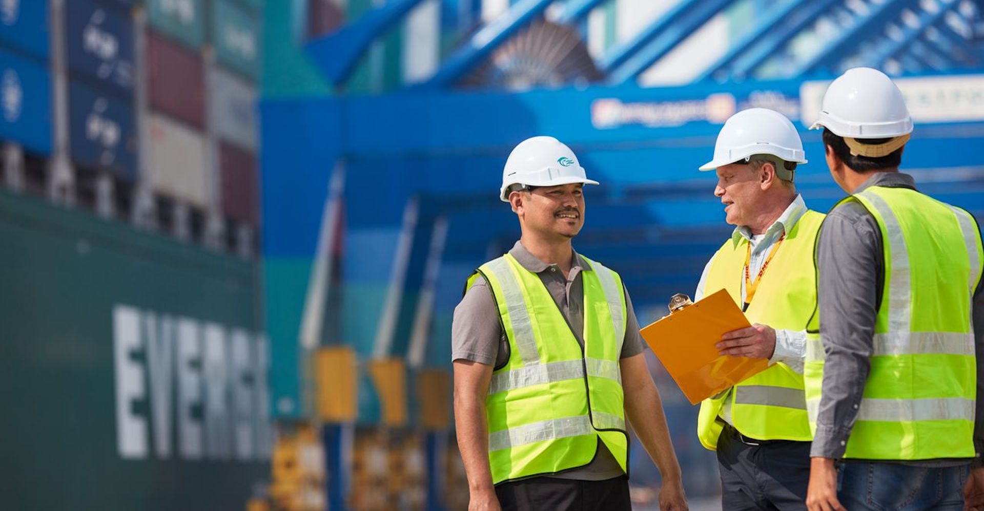 A guide to shipping from the Philippines to the UAE | DHL Philippines