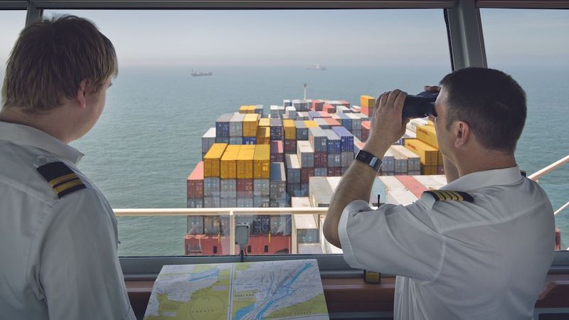 A guide to shipping from the Philippines to the UAE | DHL Philippines