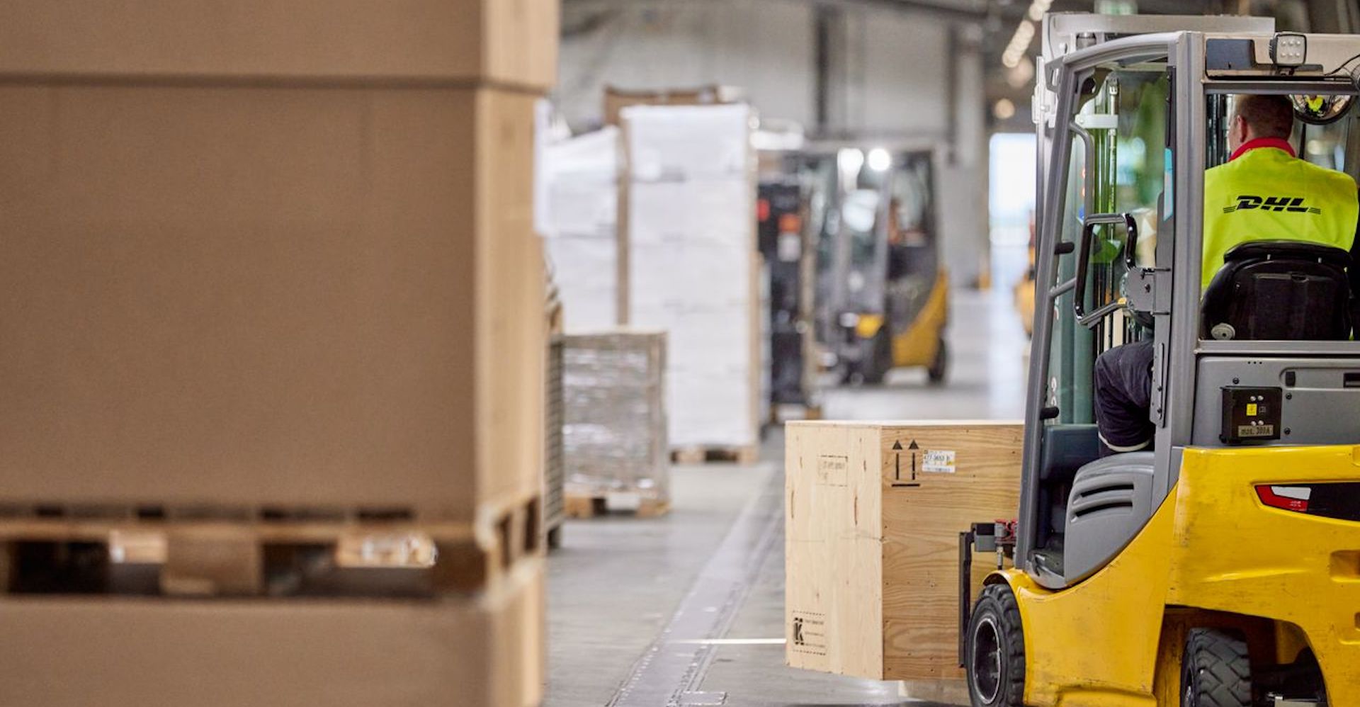 Guide to Inbound and Outbound Logistics | DHL Express Singapore