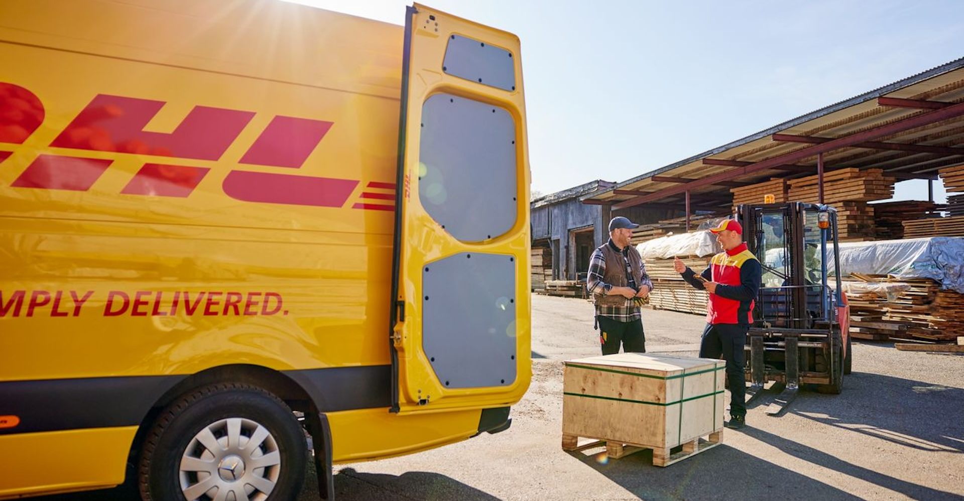 Shipping from Europe to Singapore | DHL Express Singapore
