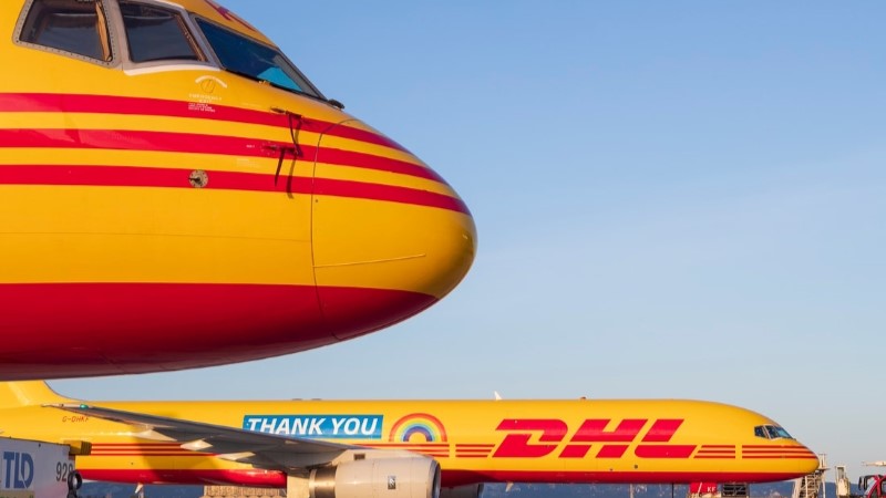 DHL飛機塗裝向醫護及物流人員致敬 | DHL Taiwan