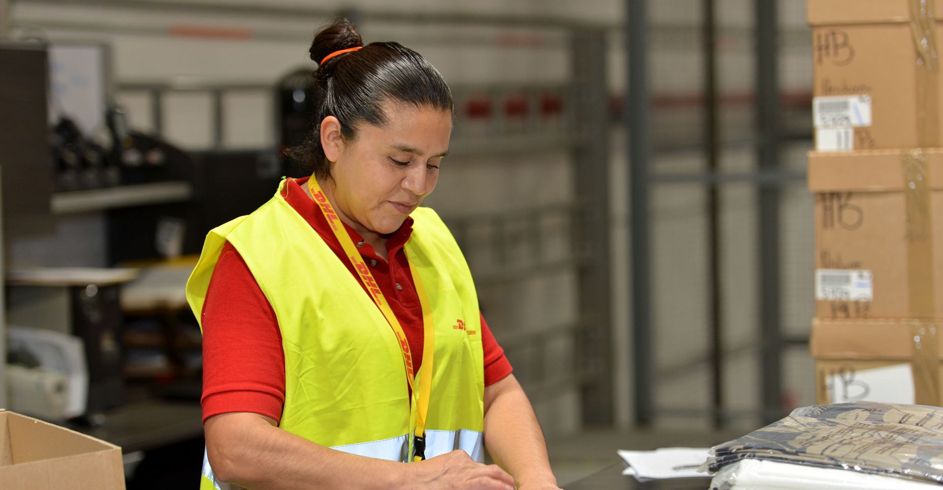 Safeguarding high-value items in international shipping | DHL Thailand
