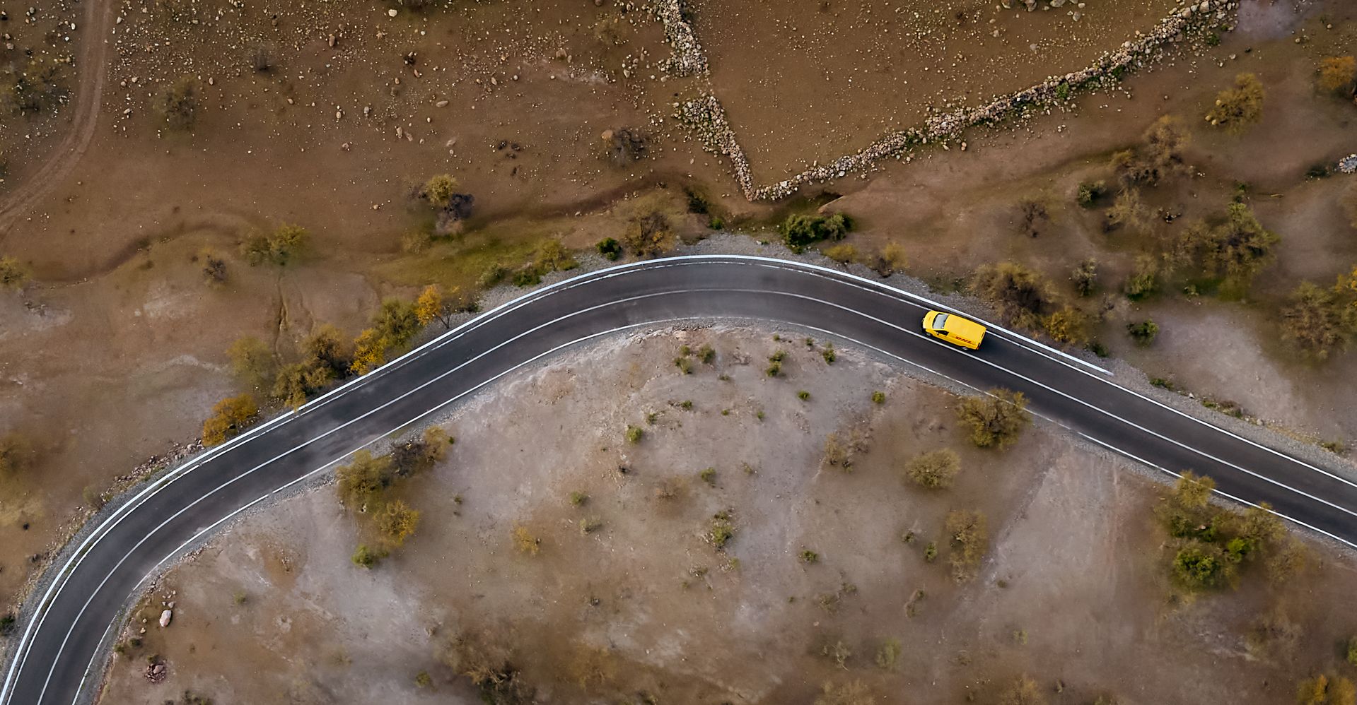 Why Businesses Trust DHL Express On-Time Delivery Services | DHL Thailand